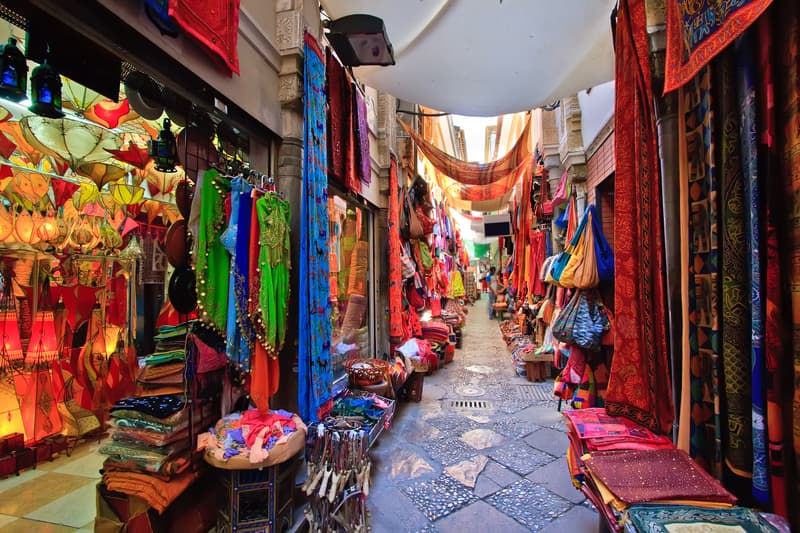 Best Markets in the World to Visit at Least Once in Your Lifetime